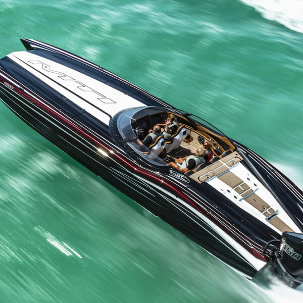 MTI Outboard Cats, Offshore Catamaran Race Boat, Pleasure Boat